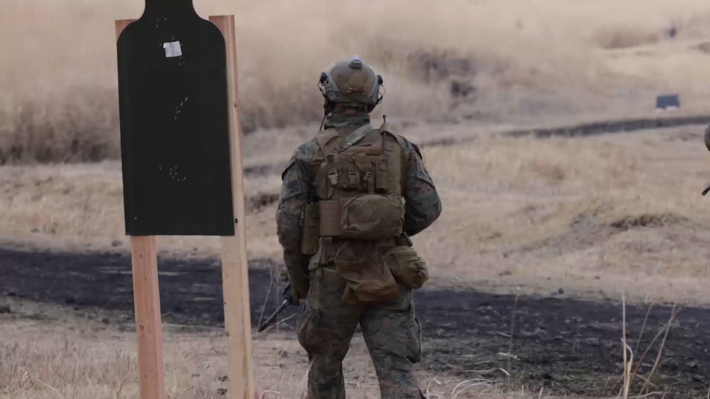 DVIDS - Video - RCERT: 3d Reconnaissance Battalion Executes a Live-Fire ...