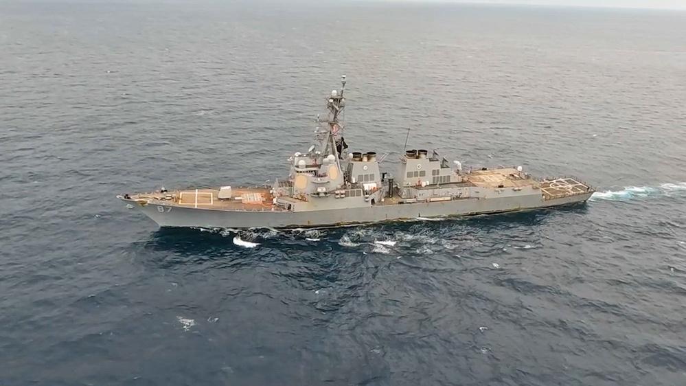 DVIDS - Video - Aerial Video of USS Mason in the Red Sea During ...