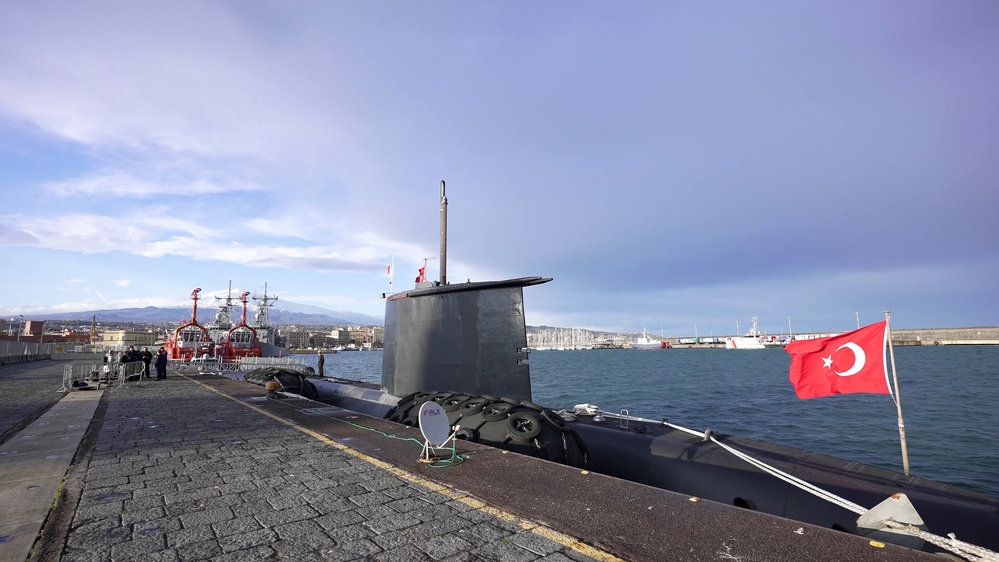 DVIDS - Video - NATO Allies conduct drills to hunt submarines in ...