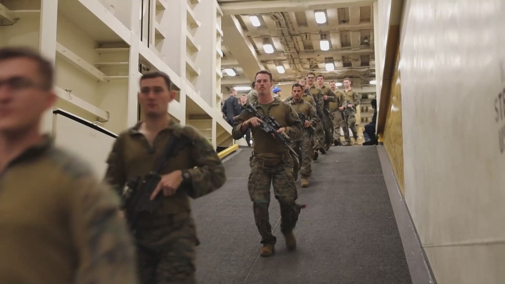 DVIDS - Video - LCAC Operations on the USS Green Bay