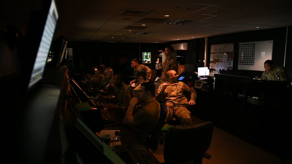 DVIDS - Video - Liberty Wing Radar Approach Control B-Roll