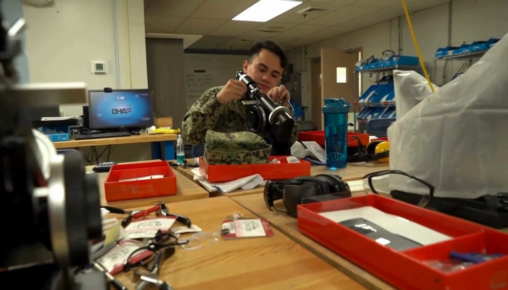 DVIDS - Video - Tri-Service Optician School (TOPS) students onboard ...