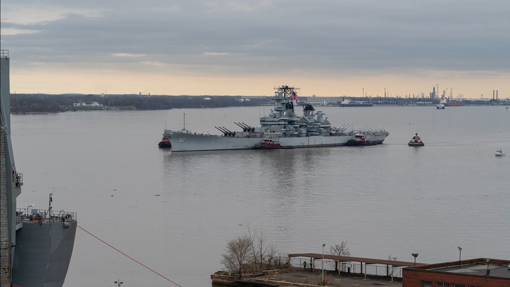 DVIDS - Video - BB-62 Returns to Dry Dock at PNSY
