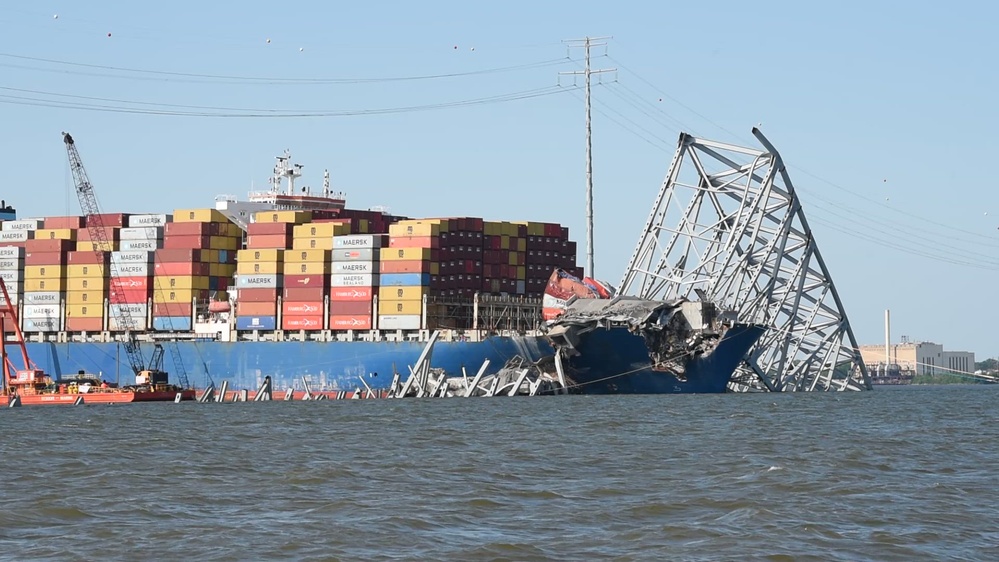 DVIDS - Video - Key Bridge Unified Command removes portion of bridge on ...