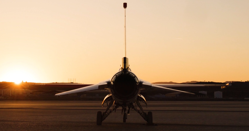 DVIDS - Video - 412th Test Wing repaints iconic livery for F-16 Viper ...