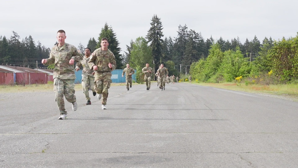 DVIDS - Video - First Army Div West Best OC/T Physical Fitness Assesment