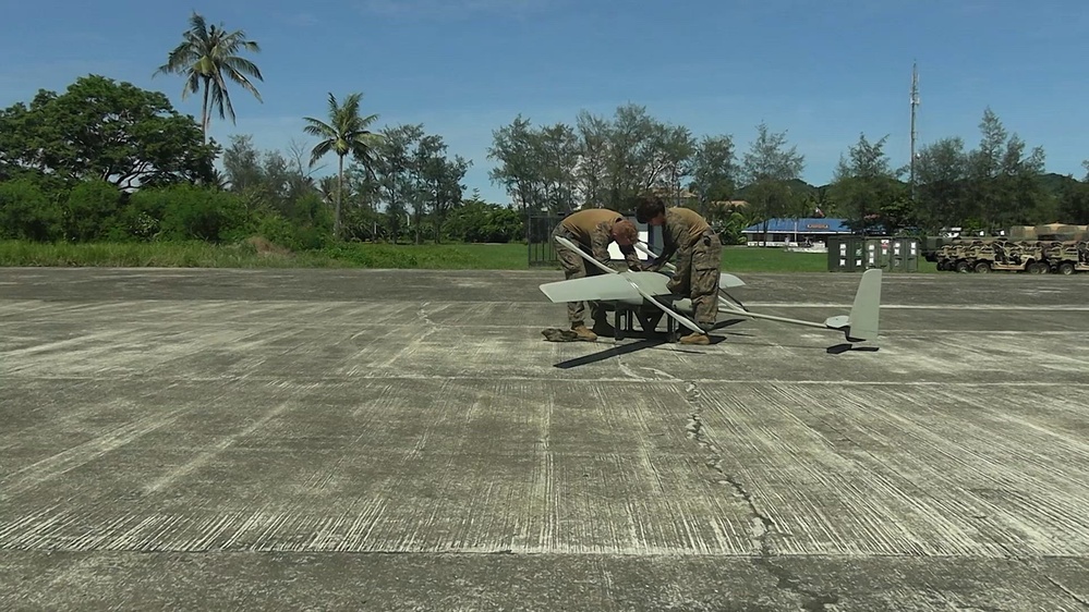 DVIDS - Video - 3rd MLR and PMC fly Stalker during LZR Cobra.