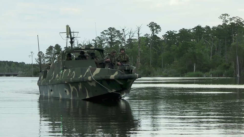 DVIDS - Video - CLB-8 and V2/6 Conduct Littoral Boat Operations