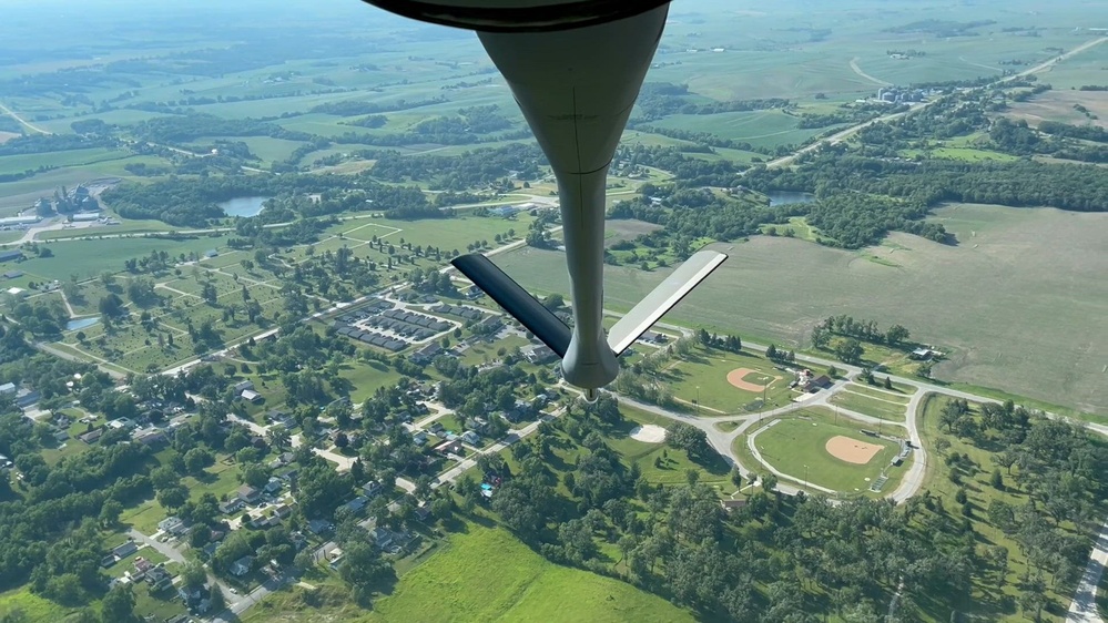 DVIDS - Video - Iowa Air Guard performs Iowa Corn 350 flyover