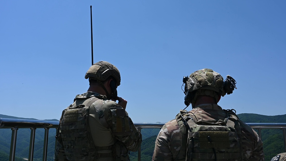 DVIDS - Video - U.S. Special Operations personnel conduct live fire ...