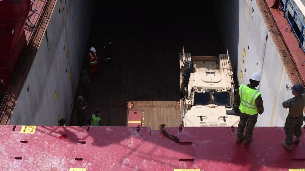 DVIDS - Video - 3rd MLR Loads and Offloads JLTVs with Commercial Vessel ...