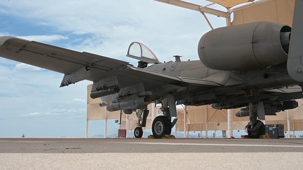 DVIDS - Video - Bulldogs last A-10 sortie