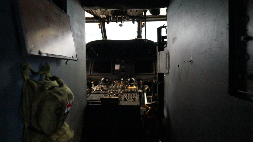 DVIDS - Video - HSM-40 B-ROLL OF MH-60R SEAHAWKS