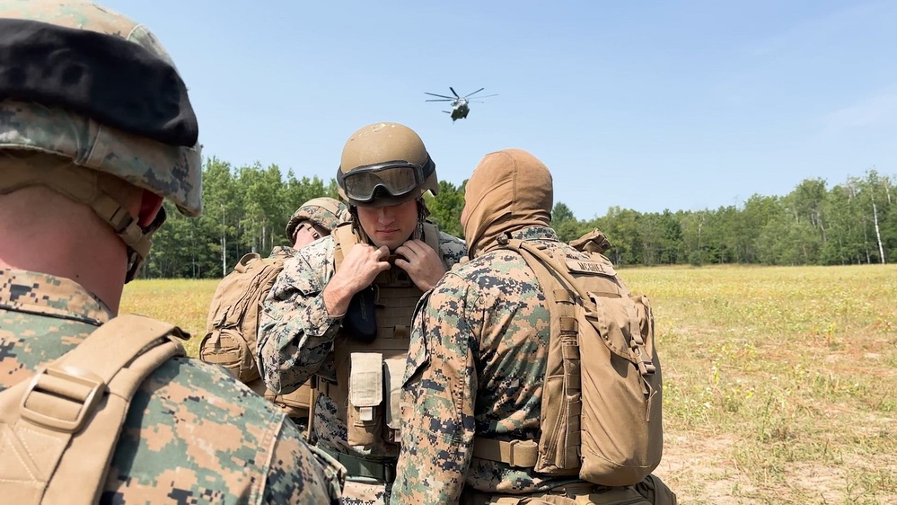 DVIDS - Video - Howitzer Sling Load