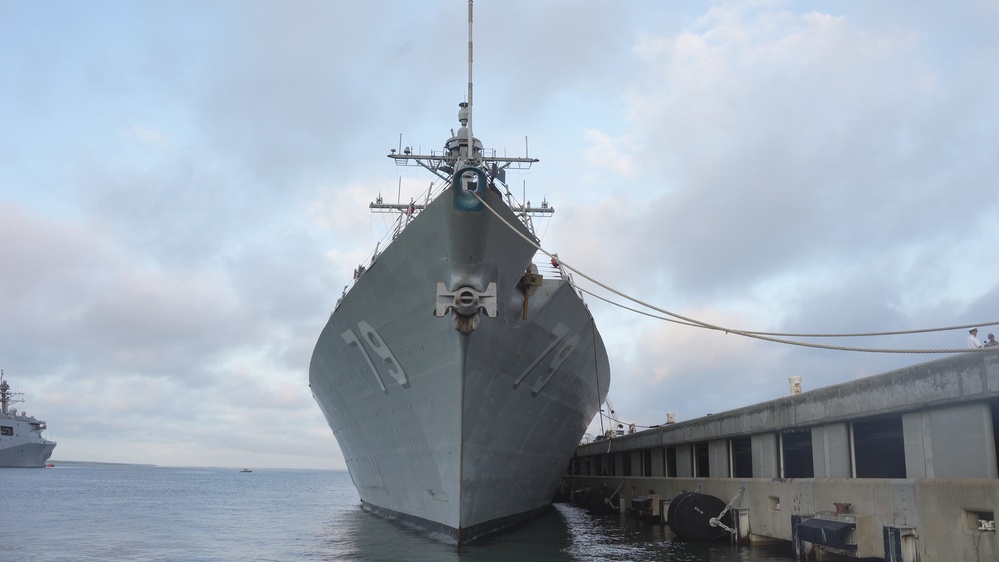 DVIDS - Video - USS Oscar Austin (DDG 79) Shifts Homeport