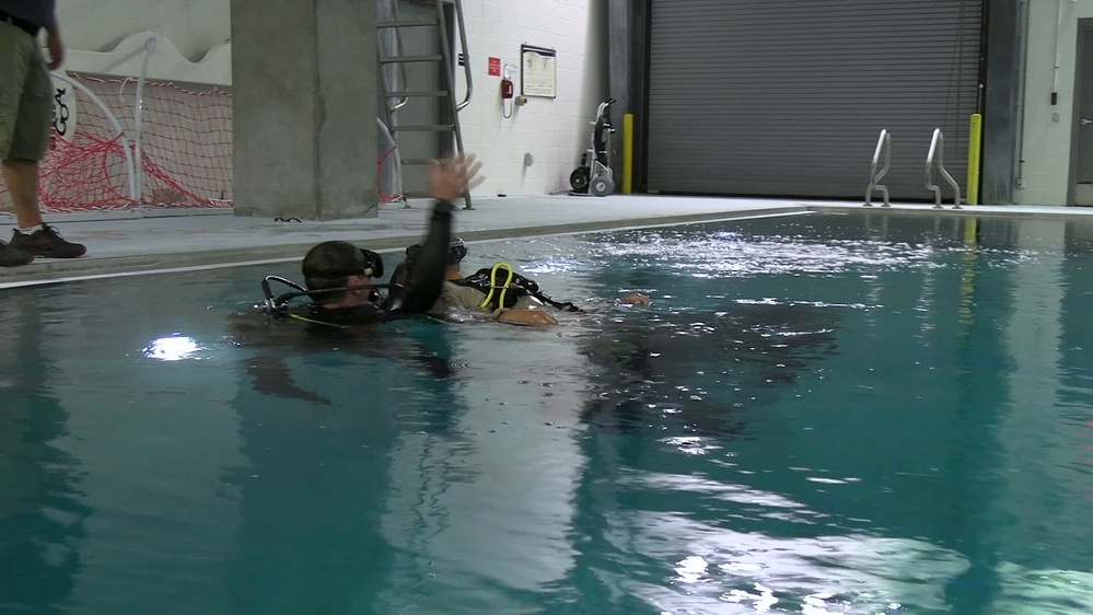 DVIDS - Video - B-ROLL Marine Raiders Conduct Dive Training