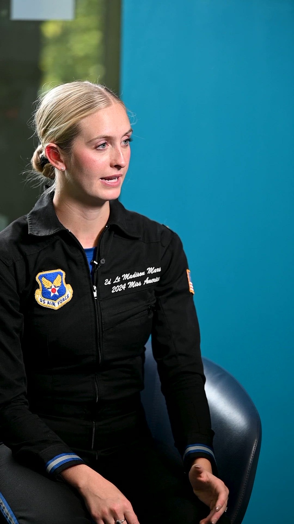 DVIDS - Video - Lt Marsh Inspires Students at Manhattan University