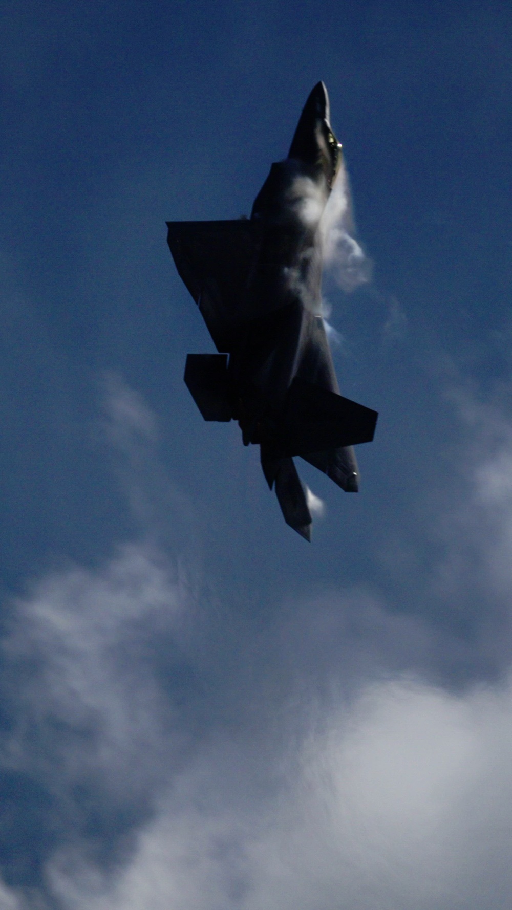 DVIDS - Video - F-22 Raptor Aerial Demonstration Team performs at the ...
