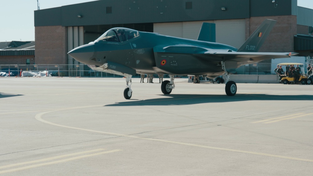 DVIDS - Video - The first Belgian F-35 Arrives at Luke AFB