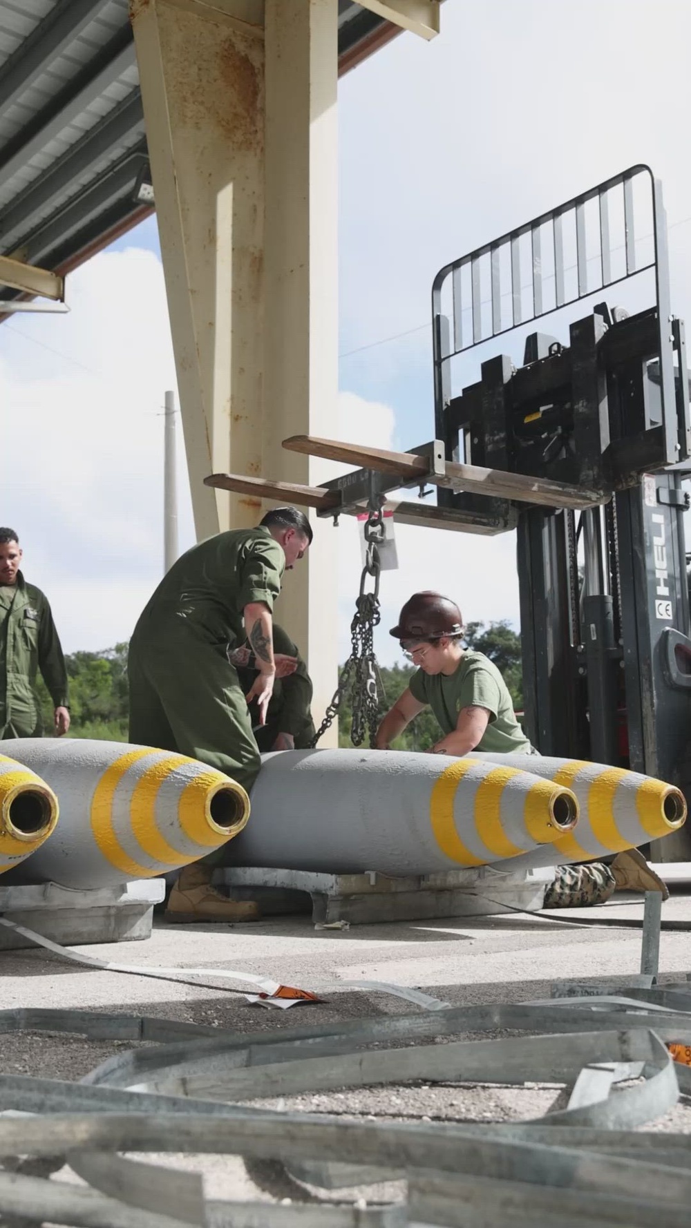 DVIDS - Video - Ordnance Marines assemble bombs in Guam