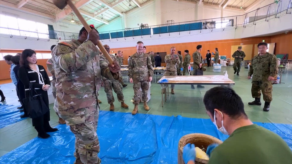 DVIDS - Video - JGSDF members invite U.S. Soldiers to share in Japanese ...
