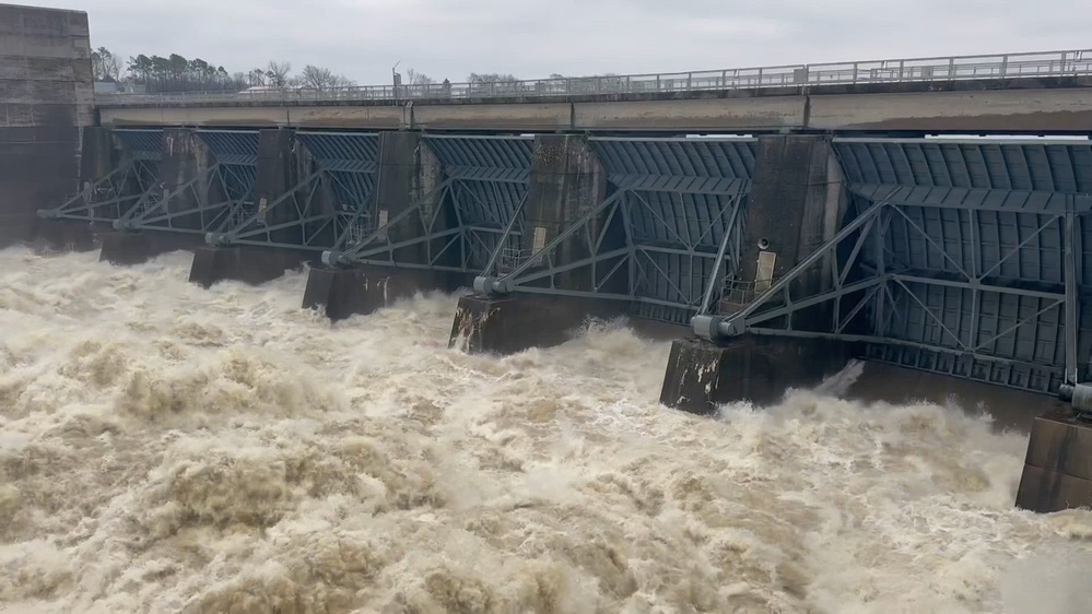 DVIDS - Video - Water Release Operations at Old Hickory Lock and Dam