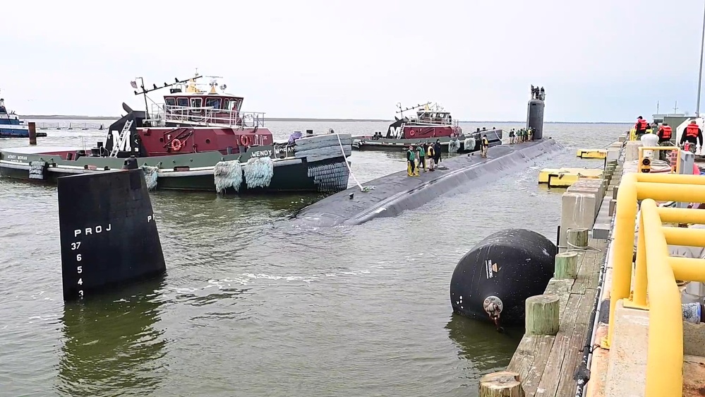 DVIDS - Video - USS Oregon (SSN 793) Completes Homeport Shift to Norfolk