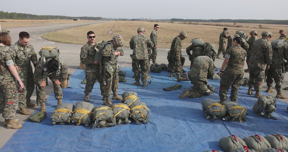 DVIDS - Video - 2nd Distribution Support Battalion Air Delivery and ...