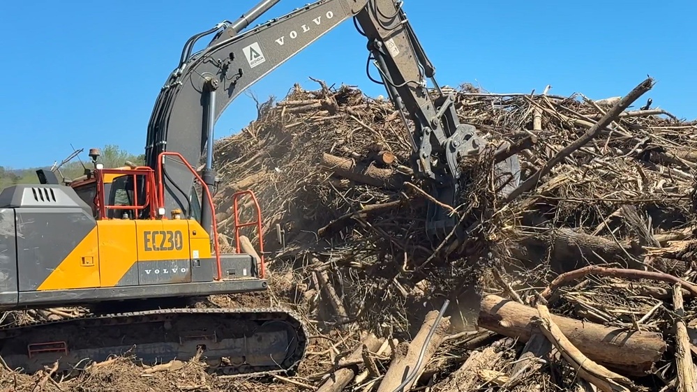 DVIDS - Video - Behind the scenes of Hurricane Helene cleanup: A closer ...