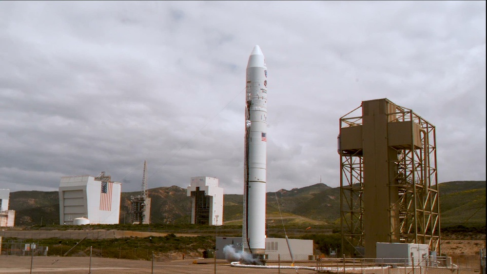 DVIDS - Video - Vandenberg Launches NROL-174 Mission