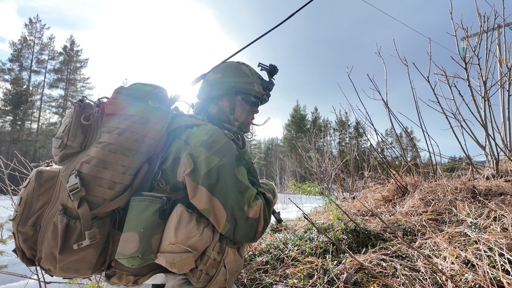DVIDS - Video - B-ROLL: Norwegian Infantry Conduct Force on Force ...