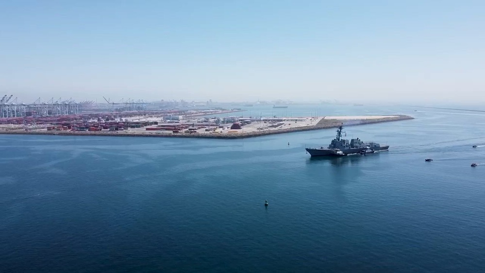 DVIDS - Video - USS Carl M. Levin arrives for Los Angeles Fleet Week 2025