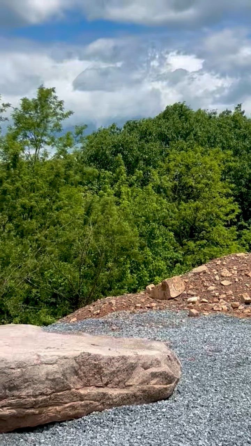 DVIDS - Video - Blue Angels conduct flyover at Fort Indiantown Gap’s ...