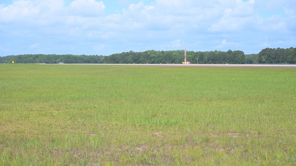 DVIDS - Video - B-Roll: 125 FW Tests BAK-14 Aircraft Arresting System ...