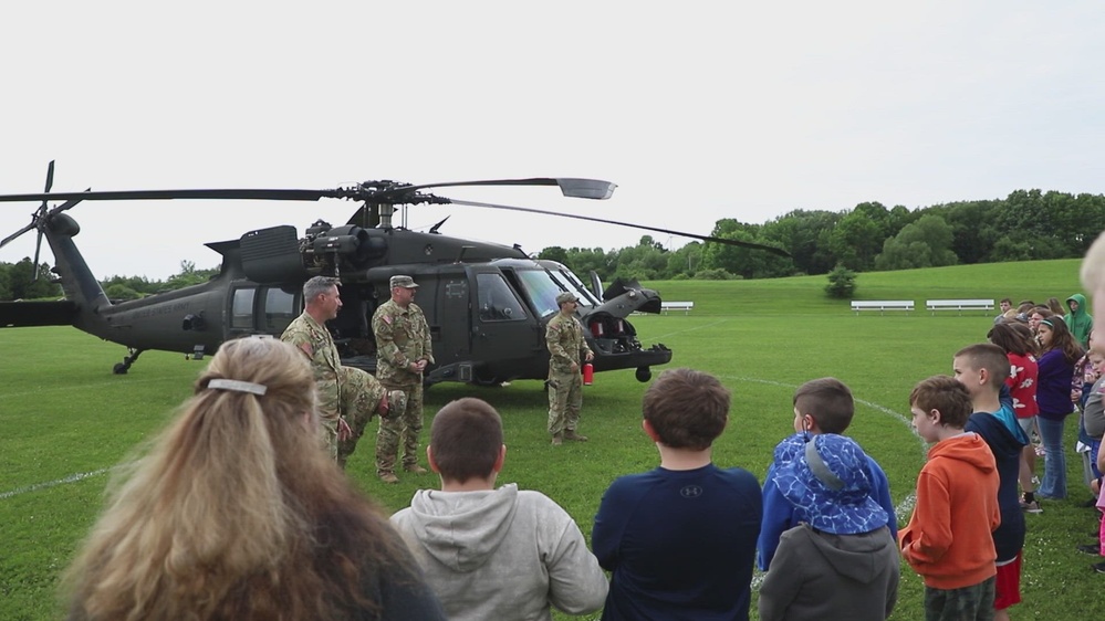 DVIDS - Video - 3-10 Celebrates Flag Day with Black Hawk Tour