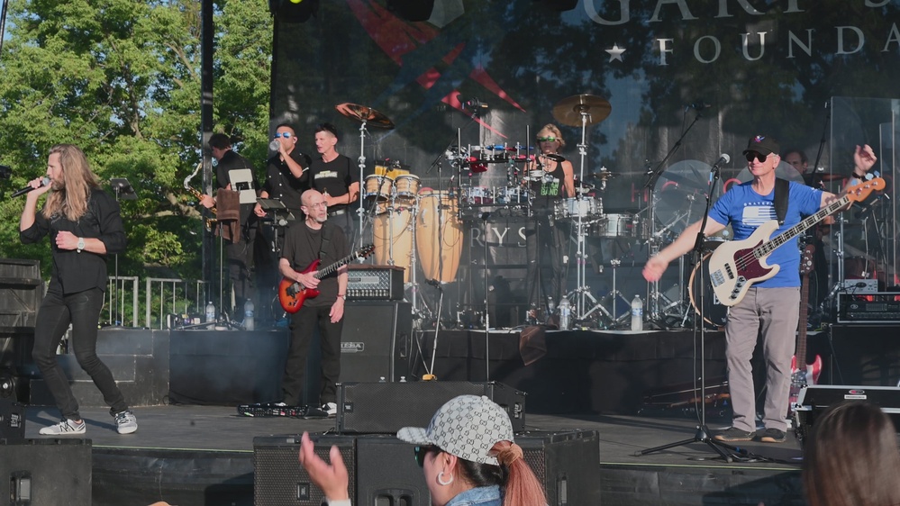 DVIDS - Video - Gary Sinise and The Lt. Dan Band Kick off Fort Riley's ...