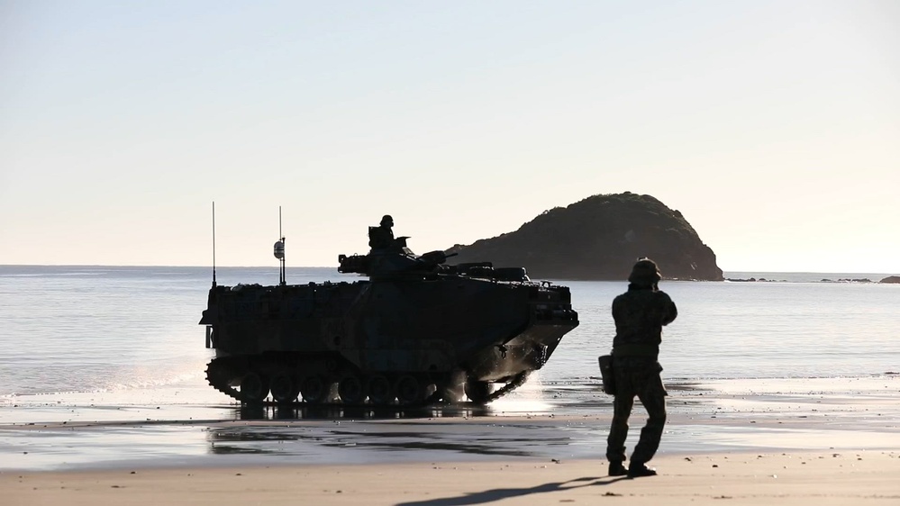 DVIDS - Video - USN and Japan Amphibious Assault 15 July 2025