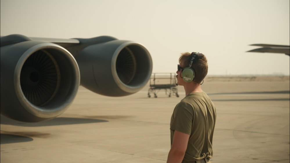 DVIDS - Video - Air Force Fighting Falcons refuel over USCENTCOM AOR (B ...