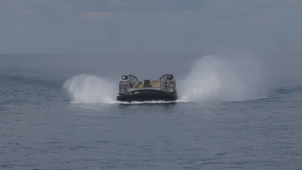 DVIDS - Video - 22nd MEU(SOC) | LCAC Onboard Operations Aboard USS San ...
