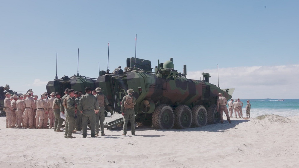 DVIDS - Video - U.S. Marines with 1st MARDIV conduct amphibious combat ...