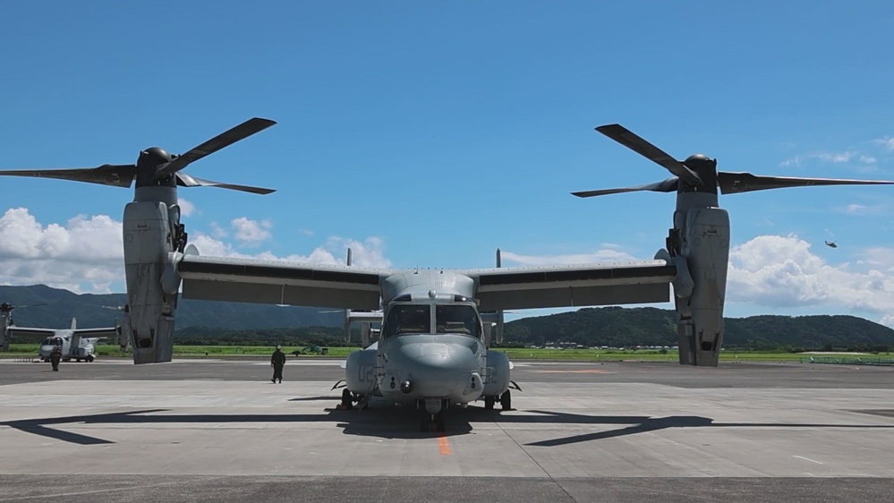DVIDS - Video - VMM-262 arrives at JMSDF Kanoya Air Base