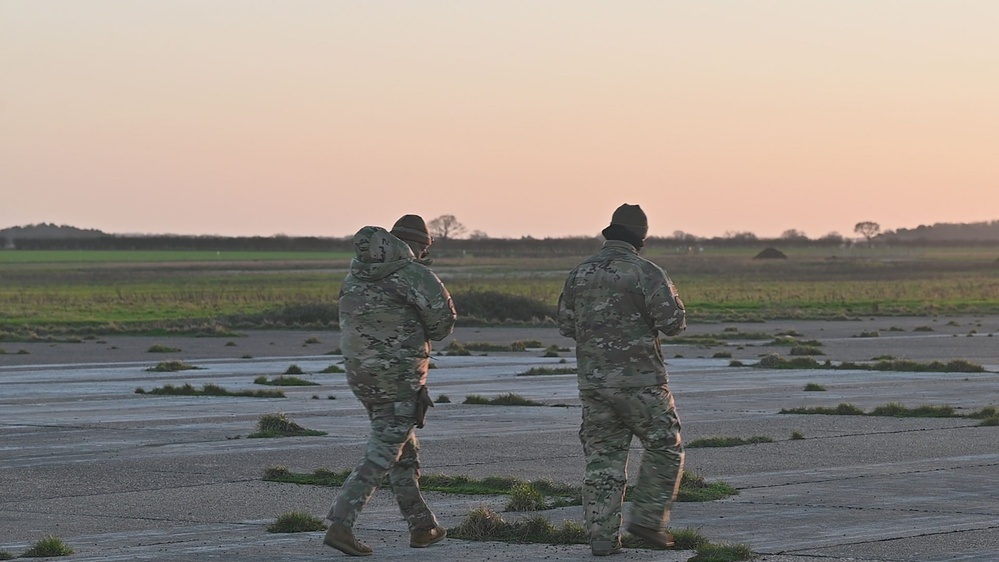 DVIDS - Video - 48th OSS partnered with 352nd SOW in a landing zone ...
