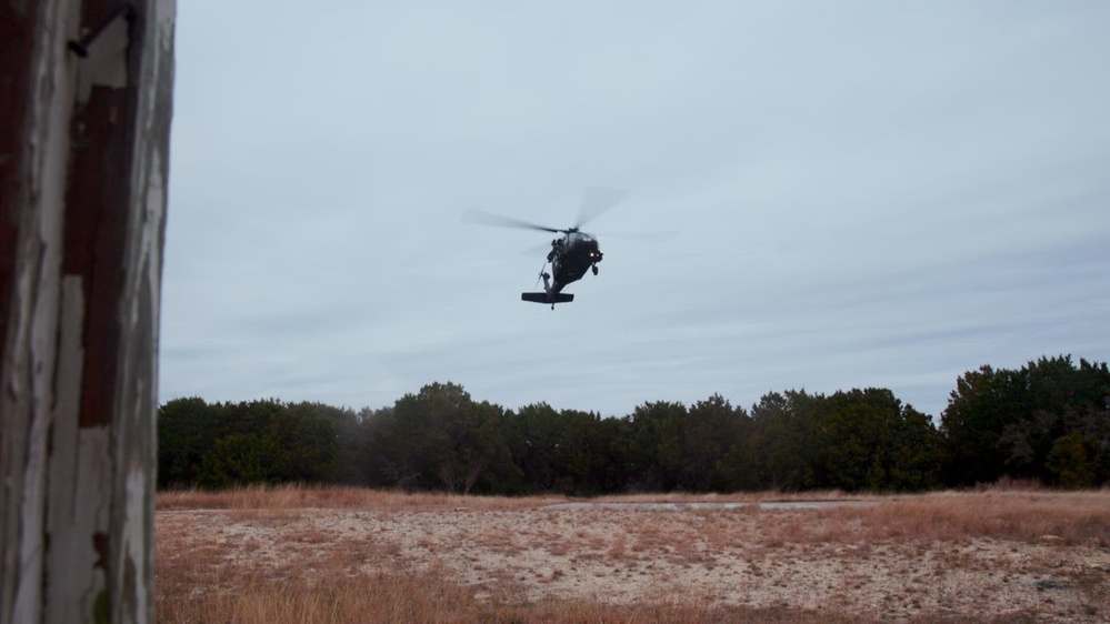 DVIDS - Video - Florida Army National Guardsmen conduct medevac and ...