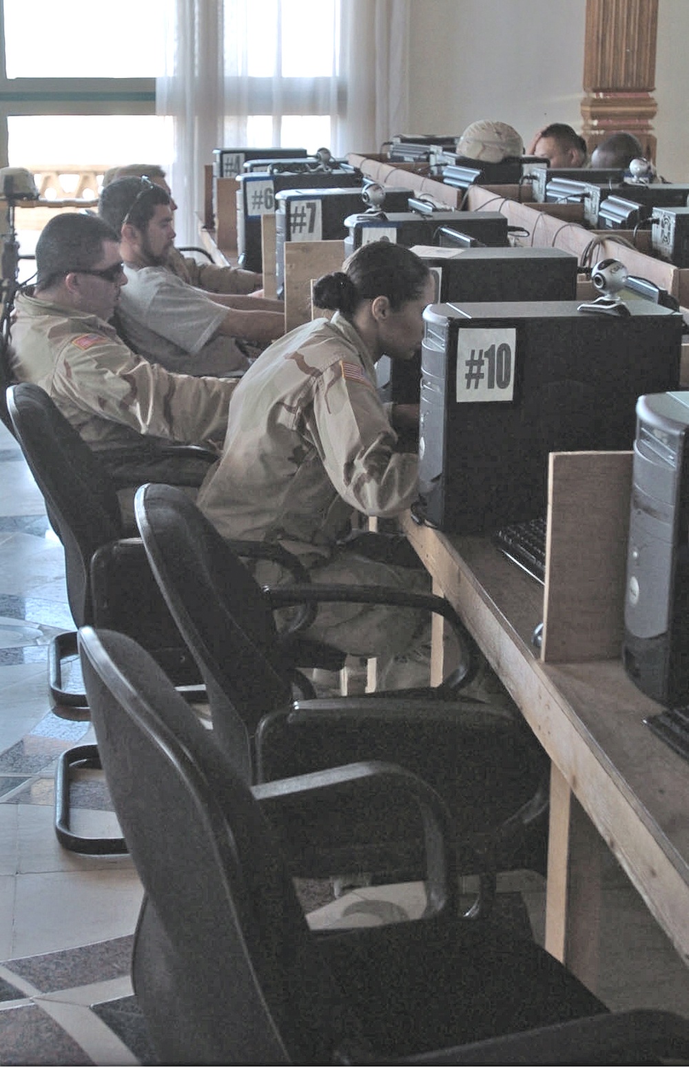 DVIDS - Images - Soldiers and civilian workers take advantage of the ...