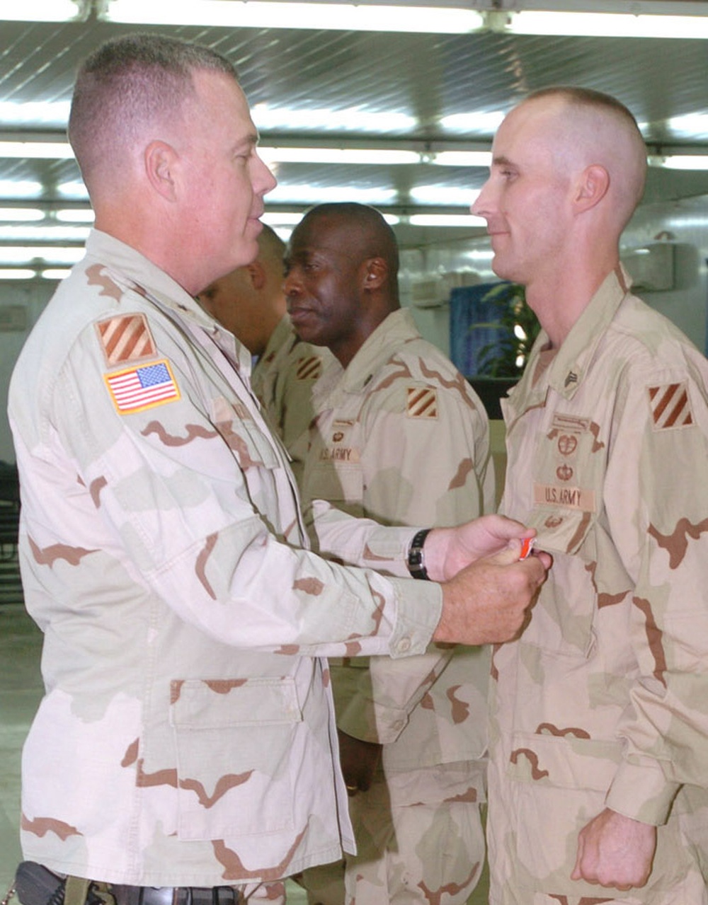 DVIDS - News - Task Force Baghdad Medic Receives Bronze Star