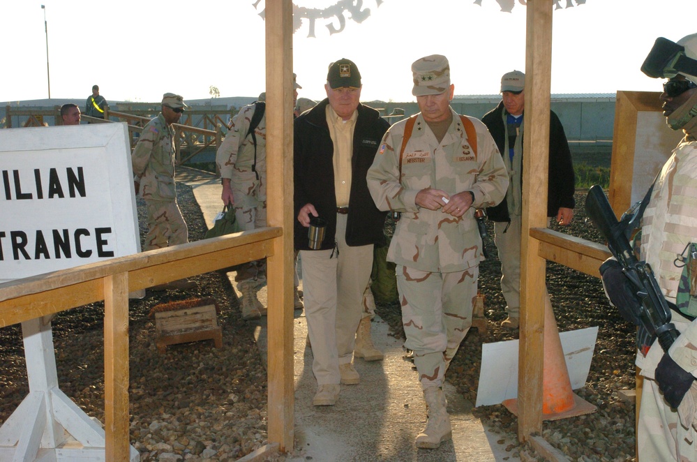 DVIDS - Images - Secretary of the Army visits Camp Liberty [Image 1 of 3]