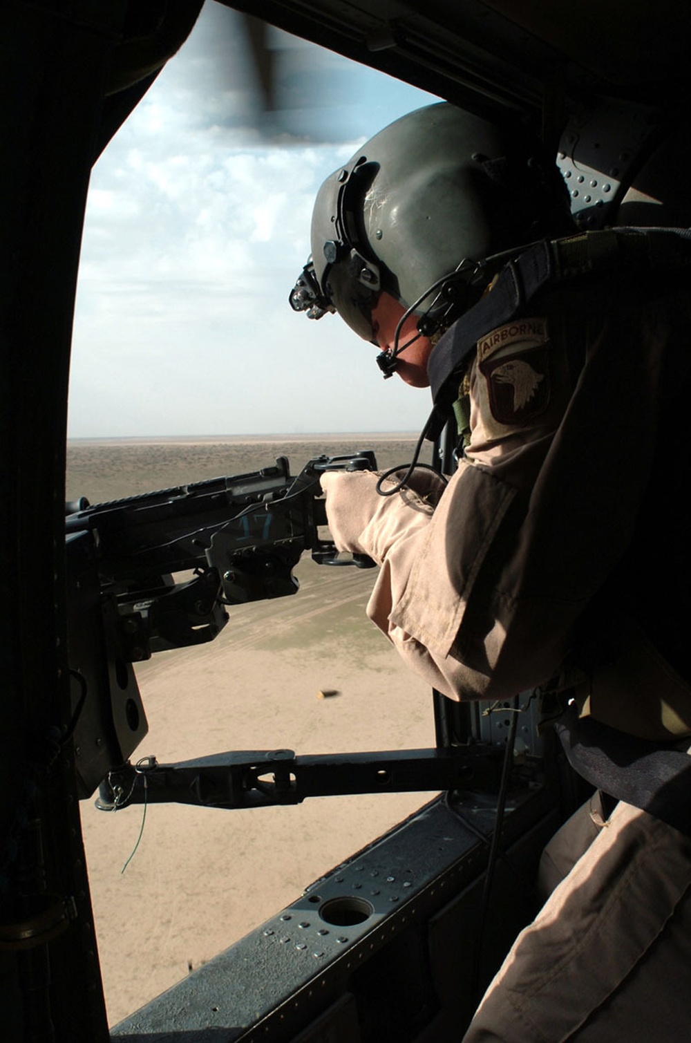 DVIDS - News - Soldiers complete door gunner course