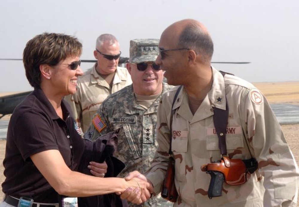 DVIDS - News - Civilian leaders visit troops in Kuwait