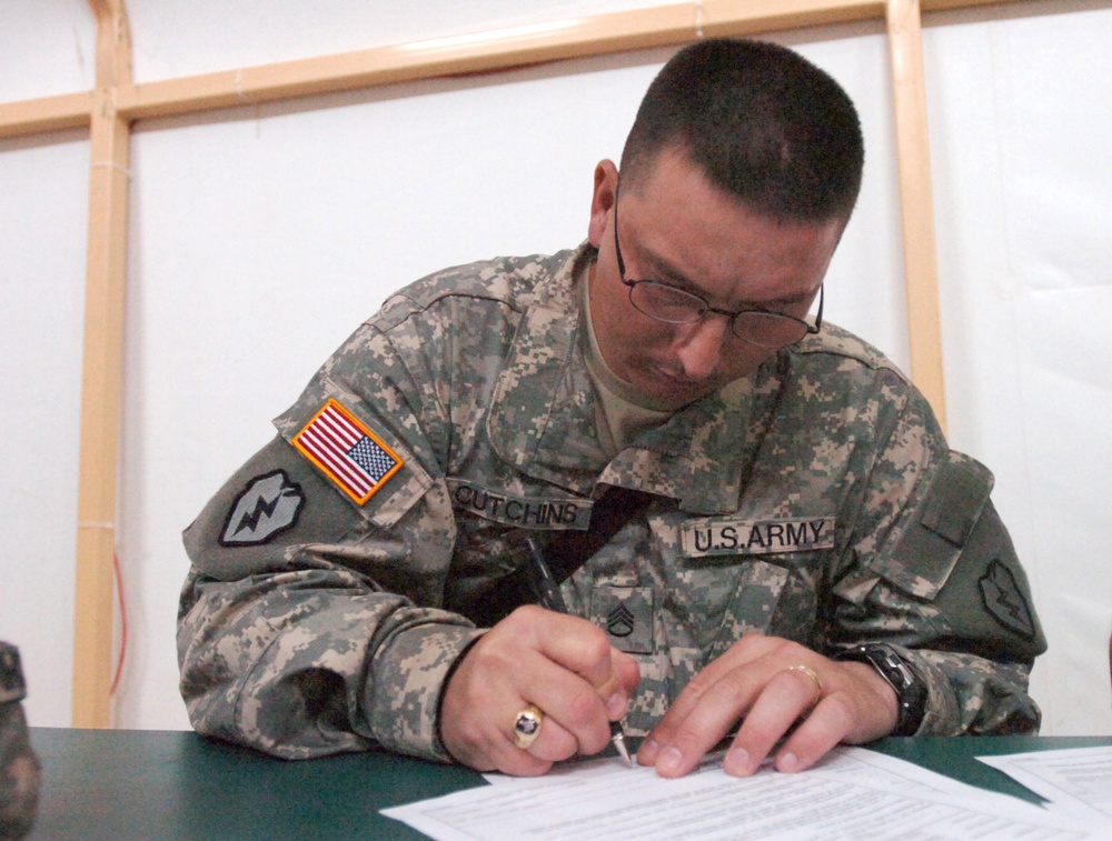 DVIDS - News - Soldiers reenlisting in theater to earn tax free bonuses