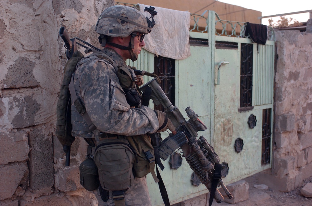 DVIDS - Images - I-327th conducts searches in Hawijah district [Image 4 ...